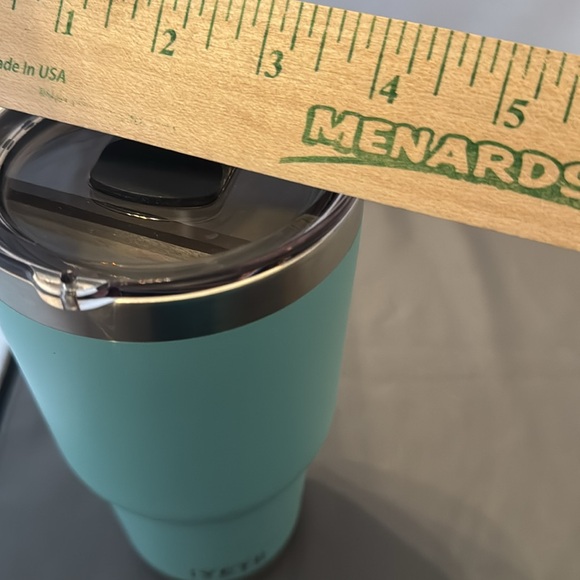 Yeti | Kitchen | Yeti Aqua Tumbler With Plastic Lid | Poshmark